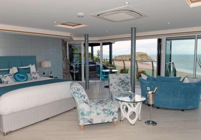 5 Hotels In Tenby With Sea Views, Looking For A Room With A View?