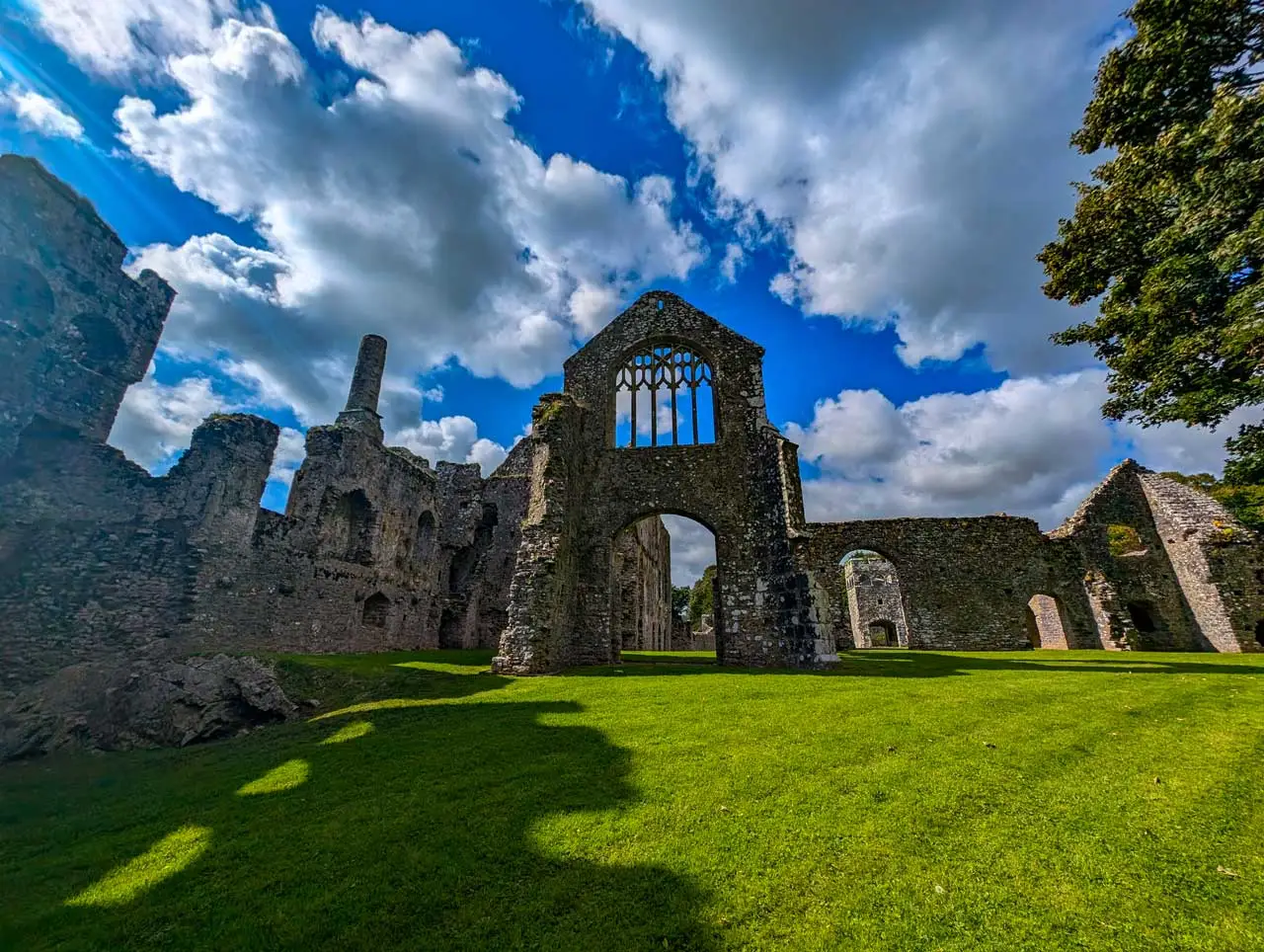 Lamphey Bishops Palace: A Hidden Gem of Pembrokeshire - Around Tenby